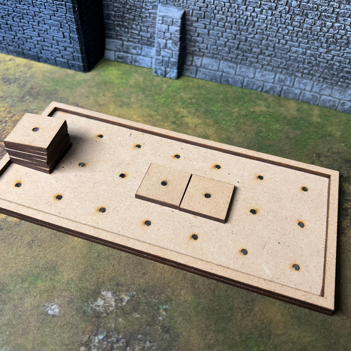 Pre-Magnetized Movement Trays with Bases 50x100mm – J15 Games